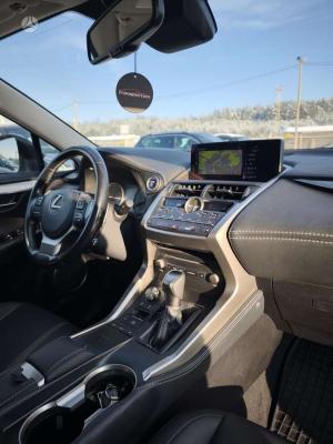 Balts Lexus NX 300h 2020 Viļņa, ar dzinēja tilpumu 2.50 L un nobraukumu 249 tūkst. km par 22700 €, foto 21 vietnē AUTOMOTO.COM.LV
