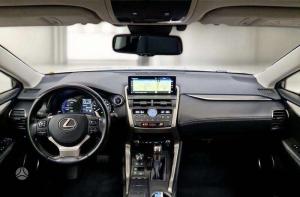 Белый Лексус NX 300h 2020 в Каунас, объемом двигателя 2.49 л и пробегом 118 тыс. км за 29400 €, фото 7 на AUTOMOTO.COM.LV