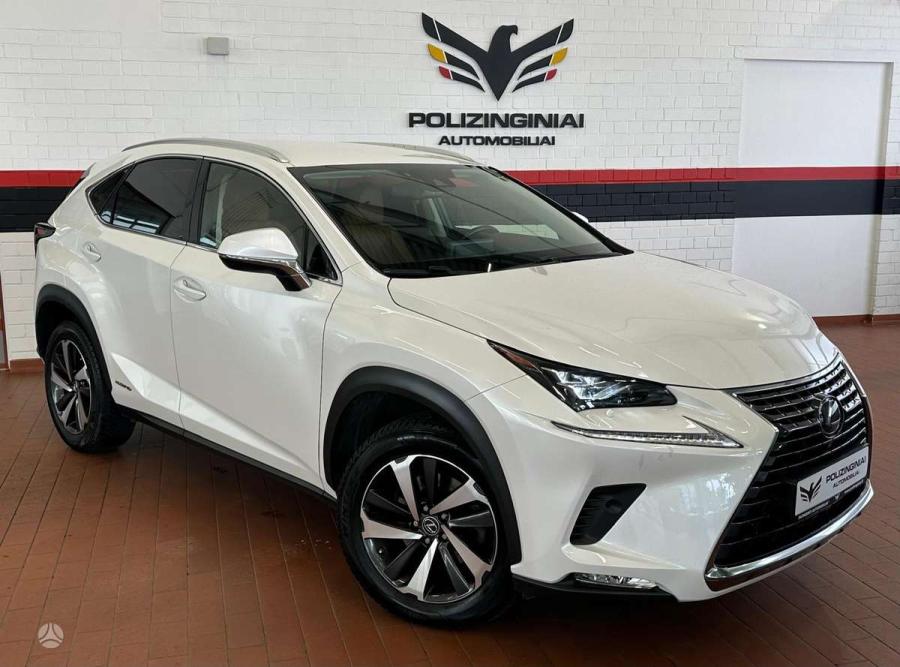White Lexus NX 300h 2020 in Kaunas, with an engine capacity of 2.49 L and mileage of 139 thousand km for 29980 €, photo 3 on AUTOMOTO.COM.LV