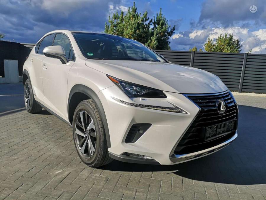 Белый Лексус NX 300h 2020 в Вильнюс, объемом двигателя 2.50 л и пробегом 183 тыс. км за 27700 €, фото 3 на AUTOMOTO.COM.LV