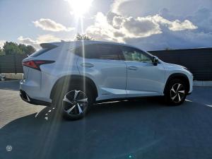 Белый Лексус NX 300h 2020 в Вильнюс, объемом двигателя 2.50 л и пробегом 183 тыс. км за 27700 €, фото 5 на AUTOMOTO.COM.LV