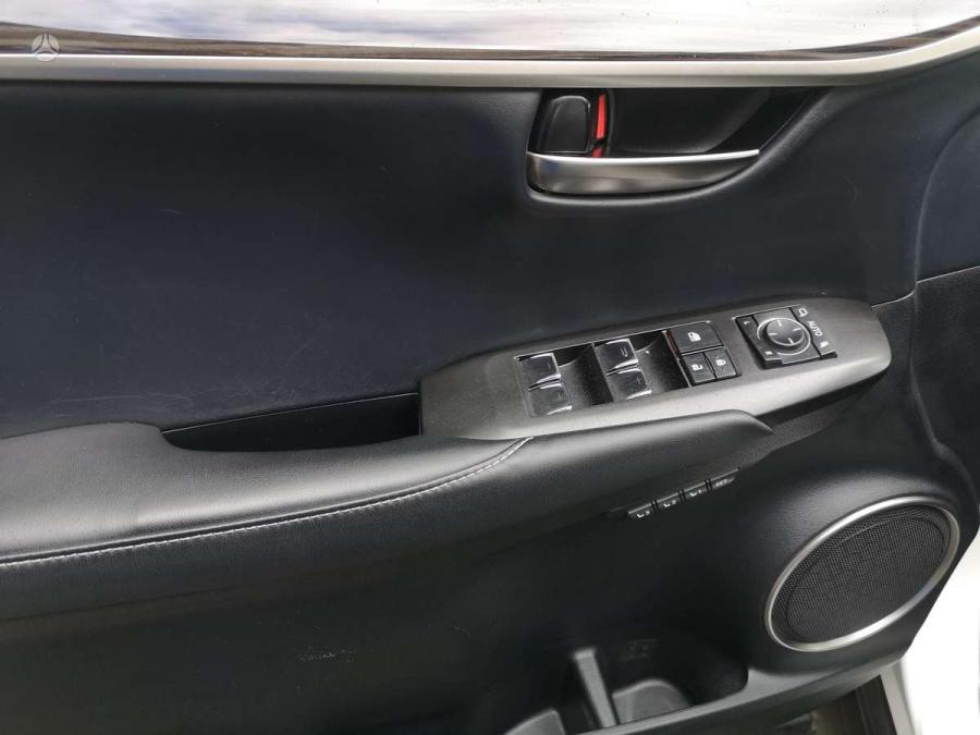 Белый Лексус NX 300h 2020 в Вильнюс, объемом двигателя 2.50 л и пробегом 183 тыс. км за 27700 €, фото 38 на AUTOMOTO.COM.LV