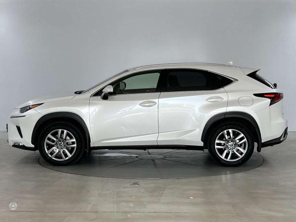 White Lexus NX 300h 2021 in Vilnius, with an engine capacity of 2.49 L and mileage of 140 thousand km for 32900 €, photo 3 on AUTOMOTO.COM.LV