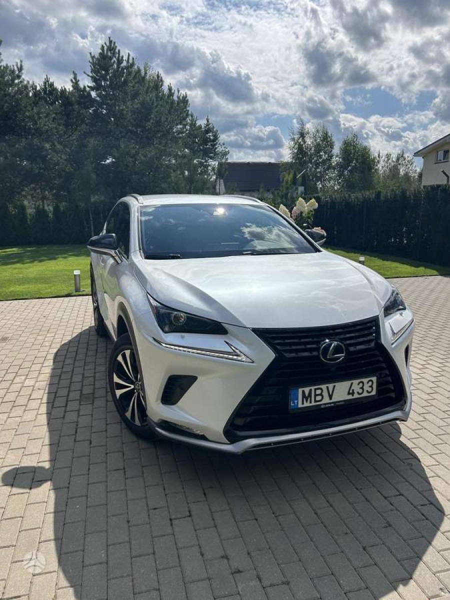 Balts Lexus NX 300h 2021 Viļņa, ar dzinēja tilpumu 2.49 L un nobraukumu 121 tūkst. km par 31900 €, foto 3 vietnē AUTOMOTO.COM.LV
