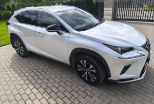 Balts Lexus NX 300h 2021 Viļņa, ar dzinēja tilpumu 2.49 L un nobraukumu 121 tūkst. km par 31900 €, foto 4 vietnē AUTOMOTO.COM.LV