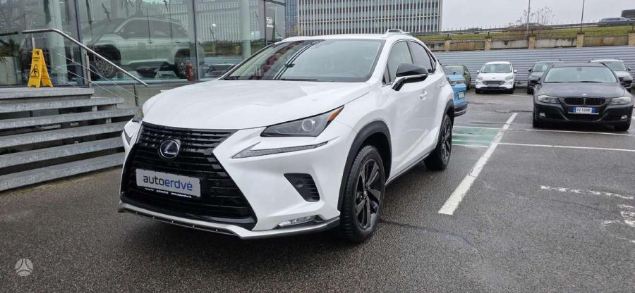 Balts Lexus NX 300h 2022 Viļņa, ar dzinēja tilpumu 2.49 L un nobraukumu 86 tūkst. km par 31500 €, foto 2 vietnē AUTOMOTO.COM.LV