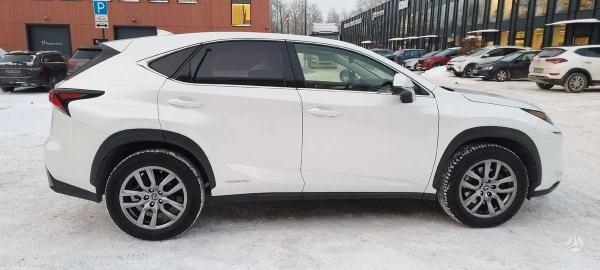 Balts Lexus NX 300h 2019 Viļņa, ar dzinēja tilpumu 2.49 L un nobraukumu 117 tūkst. km par 25900 €, foto 3 vietnē AUTOMOTO.COM.LV