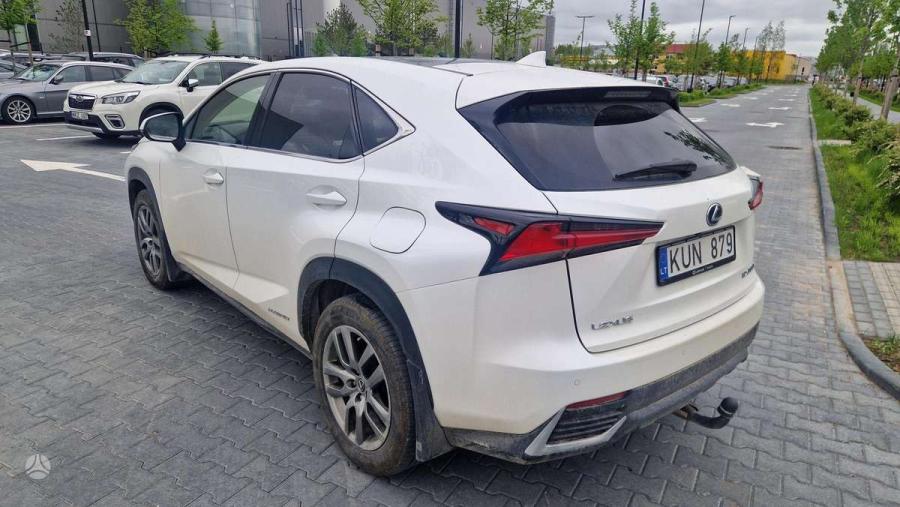 Белый Лексус NX 300h 2019 в Вильнюс, объемом двигателя 2.49 л и пробегом 209 тыс. км за 20500 €, фото 10 на AUTOMOTO.COM.LV