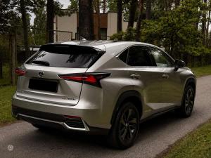 Желтый Лексус NX 300h 2019 в Вильнюс, объемом двигателя 2.49 л и пробегом 283 тыс. км за 20700 €, фото 7 на AUTOMOTO.COM.LV