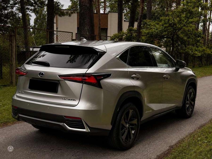 Желтый Лексус NX 300h 2019 в Вильнюс, объемом двигателя 2.49 л и пробегом 283 тыс. км за 20700 €, фото 7 на AUTOMOTO.COM.LV