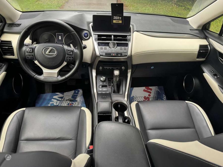 Желтый Лексус NX 300h 2019 в Вильнюс, объемом двигателя 2.49 л и пробегом 283 тыс. км за 20700 €, фото 16 на AUTOMOTO.COM.LV