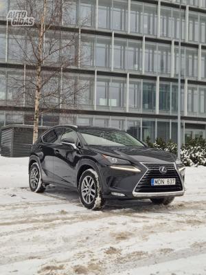 Черный Лексус NX 350h 2018 в Вильнюс, объемом двигателя 2.50 л и пробегом 204 тыс. км за 23450 €, фото  на AUTOMOTO.COM.LV