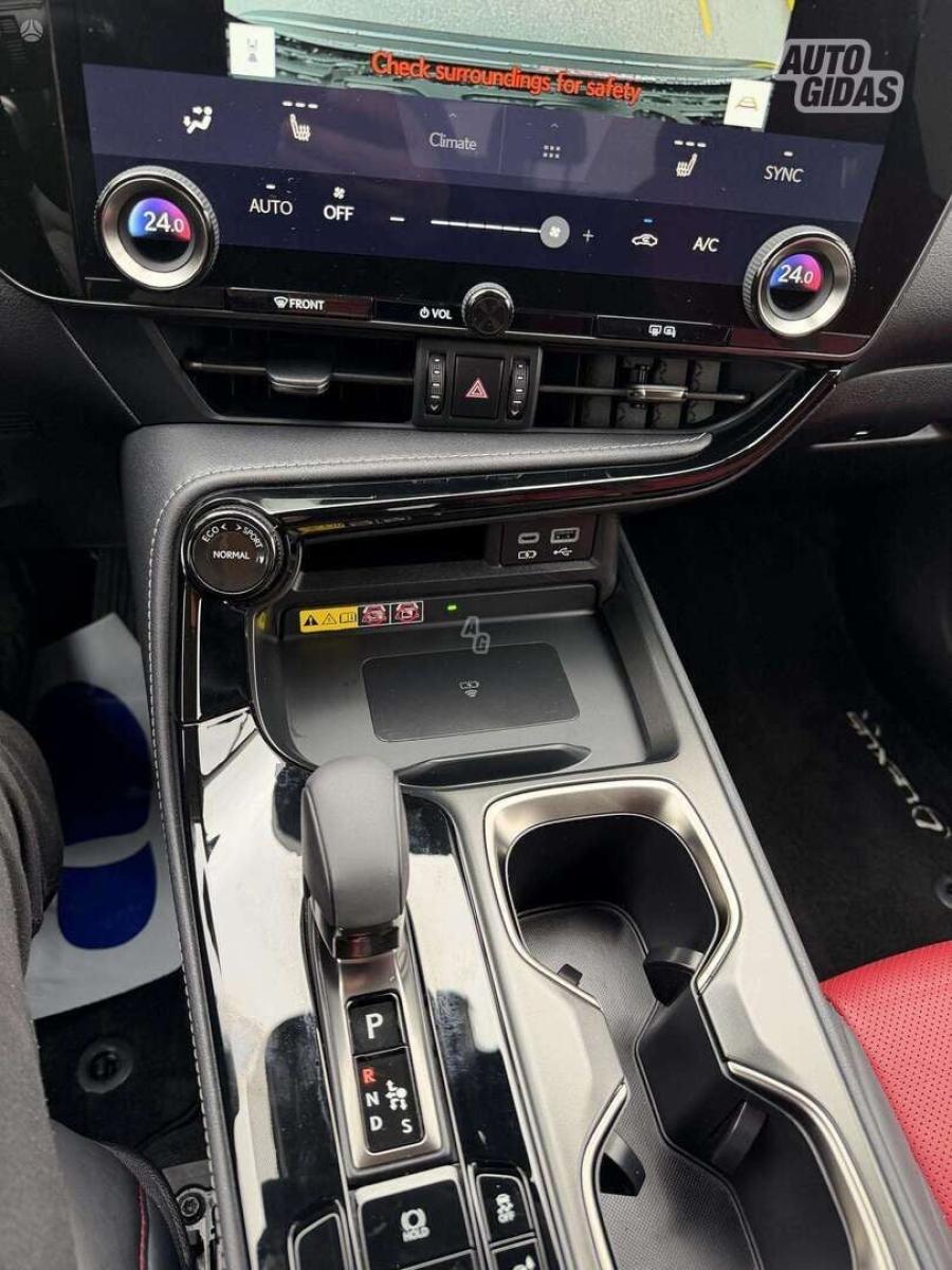 Black Lexus NX 350h 2022 in Vilnius, with an engine capacity of 0.00 L and mileage of 185 thousand km for 33500 €, photo 28 on AUTOMOTO.COM.LV