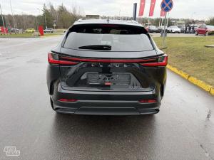 Melns Lexus NX 350h 2022 Viļņa, ar dzinēja tilpumu 2.50 L un nobraukumu 186 tūkst. km par 33500 €, foto 7 vietnē AUTOMOTO.COM.LV