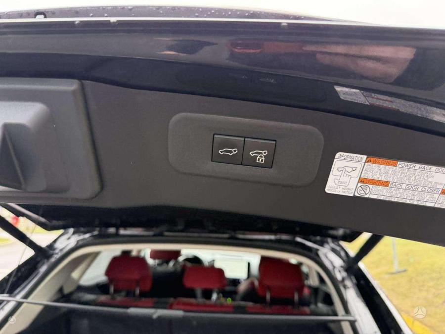 Black Lexus NX 350h 2022 in Vilnius, with an engine capacity of 2.50 L and mileage of 186 thousand km for 33500 €, photo 17 on AUTOMOTO.COM.LV