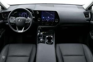 Черный Лексус NX 350h 2022 в Вильнюс, объемом двигателя 2.49 л и пробегом 126 тыс. км за 38900 €, фото 7 на AUTOMOTO.COM.LV