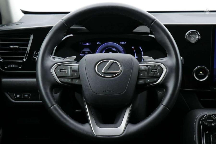 Черный Лексус NX 350h 2022 в Вильнюс, объемом двигателя 2.49 л и пробегом 126 тыс. км за 38900 €, фото 13 на AUTOMOTO.COM.LV