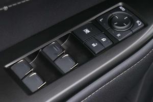 Черный Лексус NX 350h 2022 в Вильнюс, объемом двигателя 2.49 л и пробегом 126 тыс. км за 38900 €, фото 25 на AUTOMOTO.COM.LV