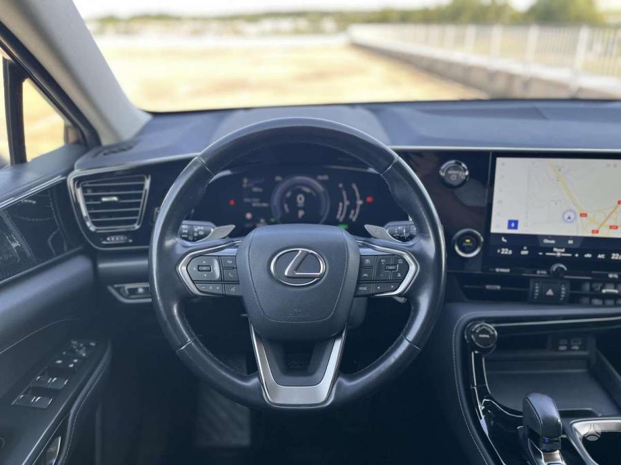 Черный Лексус NX 350h 2022 в Вильнюс, объемом двигателя 2.49 л и пробегом 200 тыс. км за 28999 €, фото 16 на AUTOMOTO.COM.LV