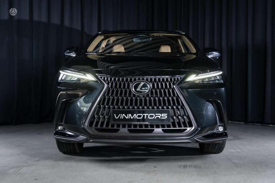 Black Lexus NX 350h 2022 in Vilnius, with an engine capacity of 2.49 L and mileage of 39 thousand km for 45999 €, photo 3 on AUTOMOTO.COM.LV