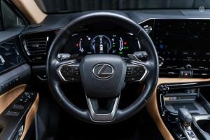 Black Lexus NX 350h 2022 in Vilnius, with an engine capacity of 2.49 L and mileage of 39 thousand km for 45999 €, photo 19 on AUTOMOTO.COM.LV