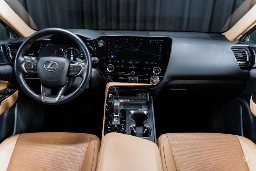 Black Lexus NX 350h 2022 in Vilnius, with an engine capacity of 2.49 L and mileage of 39 thousand km for 45999 €, photo 22 on AUTOMOTO.COM.LV