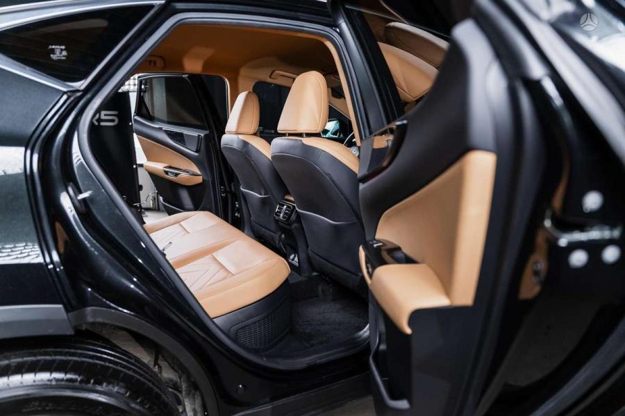 Black Lexus NX 350h 2022 in Vilnius, with an engine capacity of 2.49 L and mileage of 39 thousand km for 45999 €, photo 31 on AUTOMOTO.COM.LV