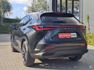 Черный Лексус NX 350h 2022 в Вильнюс, объемом двигателя 2.50 л и пробегом 187 тыс. км за 33500 €, фото 7 на AUTOMOTO.COM.LV