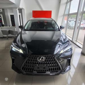 Черный Лексус NX 350h 2022 в Шяуляй, объемом двигателя 2.50 л и пробегом 48 тыс. км за 36999 €, фото 4 на AUTOMOTO.COM.LV