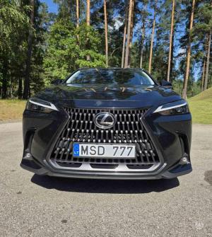 Черный Лексус NX 350h 2022 в Вильнюс, объемом двигателя 2.50 л и пробегом 62 тыс. км за 41200 €, фото  на AUTOMOTO.COM.LV