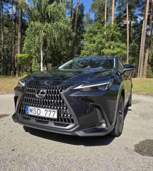 Черный Лексус NX 350h 2022 в Вильнюс, объемом двигателя 2.50 л и пробегом 62 тыс. км за 41200 €, фото 3 на AUTOMOTO.COM.LV