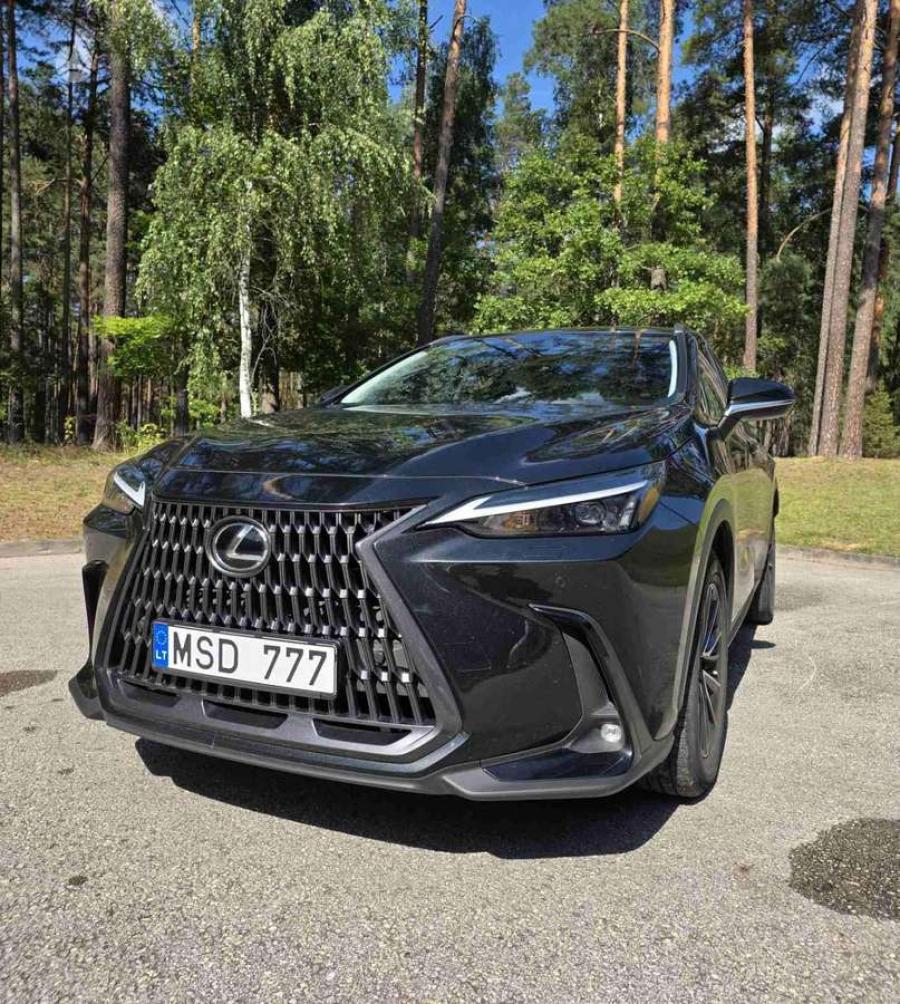 Черный Лексус NX 350h 2022 в Вильнюс, объемом двигателя 2.50 л и пробегом 62 тыс. км за 41200 €, фото 3 на AUTOMOTO.COM.LV