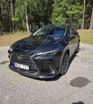 Черный Лексус NX 350h 2022 в Вильнюс, объемом двигателя 2.50 л и пробегом 62 тыс. км за 41200 €, фото 6 на AUTOMOTO.COM.LV