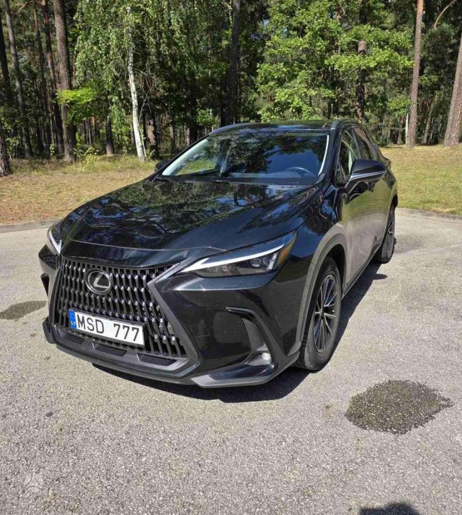 Черный Лексус NX 350h 2022 в Вильнюс, объемом двигателя 2.50 л и пробегом 62 тыс. км за 41200 €, фото 6 на AUTOMOTO.COM.LV