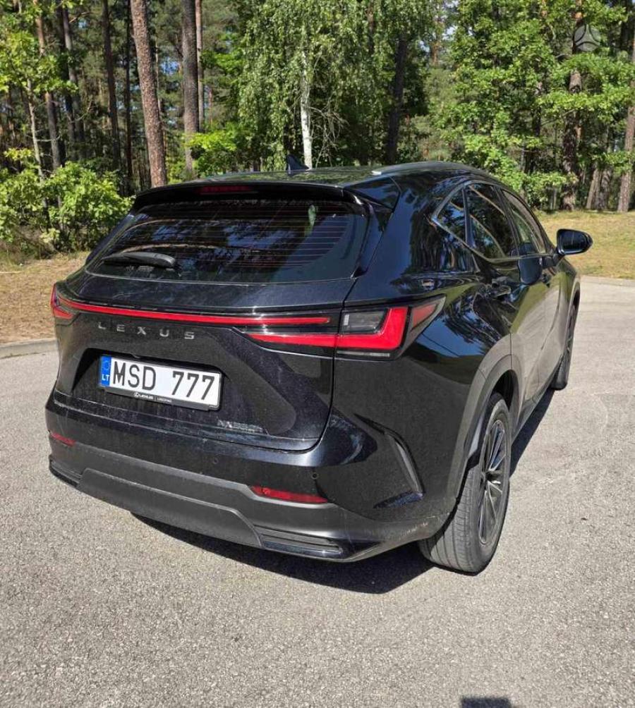 Черный Лексус NX 350h 2022 в Вильнюс, объемом двигателя 2.50 л и пробегом 62 тыс. км за 41200 €, фото 9 на AUTOMOTO.COM.LV
