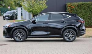 Черный Лексус NX 350h 2022 в Вильнюс, объемом двигателя 2.50 л и пробегом 75 тыс. км за 39950 €, фото 3 на AUTOMOTO.COM.LV