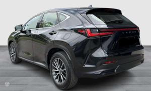 Черный Лексус NX 350h 2023 в Вильнюс, объемом двигателя 2.49 л и пробегом 46 тыс. км за 42000 €, фото 4 на AUTOMOTO.COM.LV