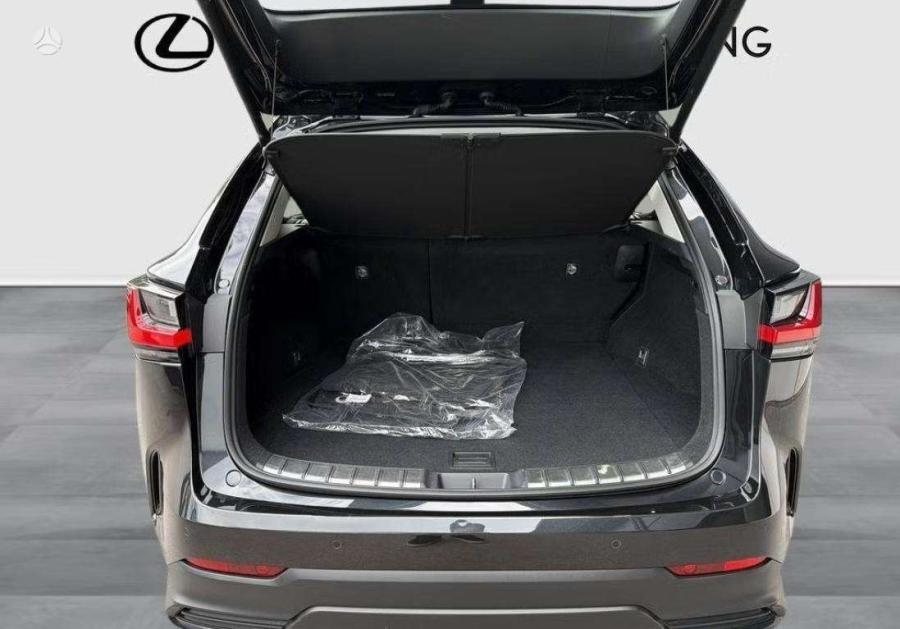 Черный Лексус NX 350h 2023 в Вильнюс, объемом двигателя 2.49 л и пробегом 46 тыс. км за 42000 €, фото 9 на AUTOMOTO.COM.LV