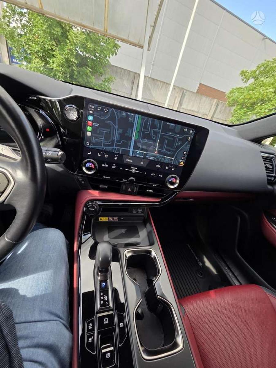 Черный Лексус NX 350h 2023 в Паневежис, объемом двигателя 2.49 л и пробегом 51 тыс. км за 39000 €, фото 6 на AUTOMOTO.COM.LV