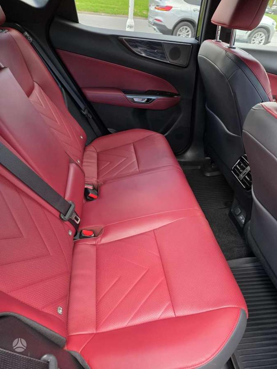 Черный Лексус NX 350h 2023 в Паневежис, объемом двигателя 2.49 л и пробегом 51 тыс. км за 39000 €, фото 13 на AUTOMOTO.COM.LV