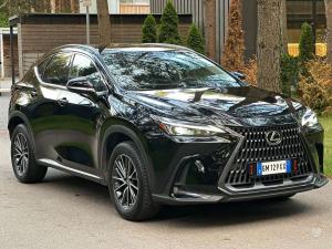 Melns Lexus NX 350h 2023 Viļņa, ar dzinēja tilpumu 2.49 L un nobraukumu 155 tūkst. km par 33500 €, foto  vietnē AUTOMOTO.COM.LV
