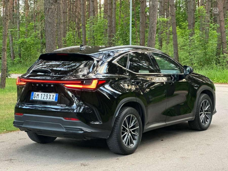 Melns Lexus NX 350h 2023 Viļņa, ar dzinēja tilpumu 2.49 L un nobraukumu 155 tūkst. km par 33500 €, foto 4 vietnē AUTOMOTO.COM.LV