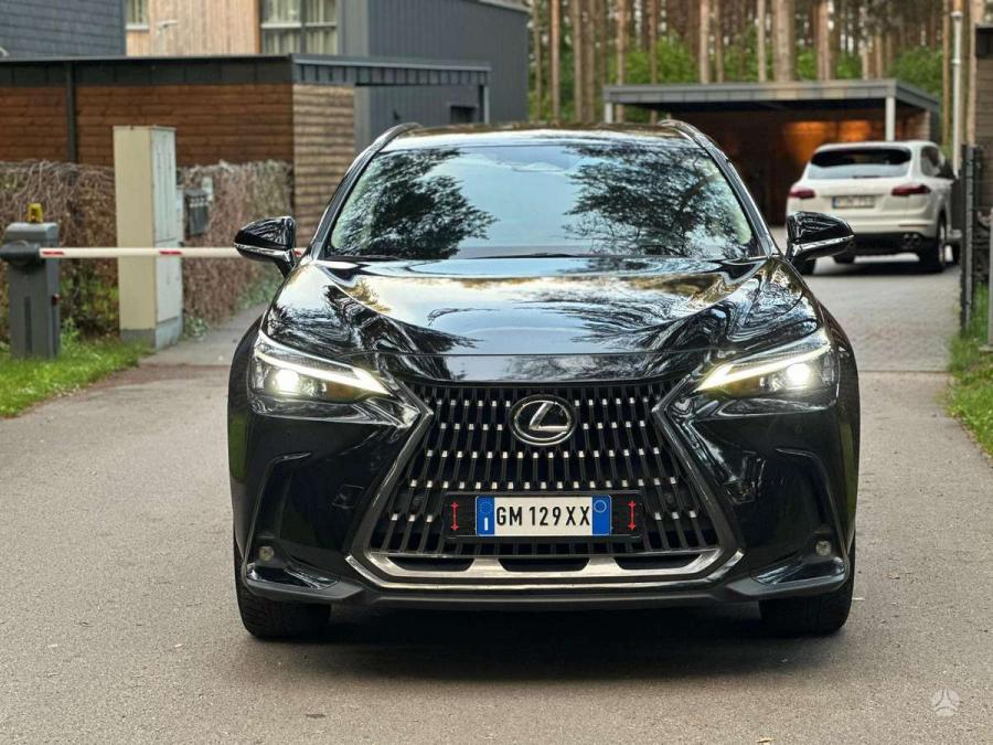 Melns Lexus NX 350h 2023 Viļņa, ar dzinēja tilpumu 2.49 L un nobraukumu 155 tūkst. km par 33500 €, foto 7 vietnē AUTOMOTO.COM.LV