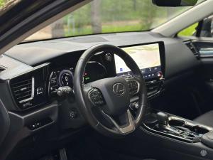 Melns Lexus NX 350h 2023 Viļņa, ar dzinēja tilpumu 2.49 L un nobraukumu 155 tūkst. km par 33500 €, foto 9 vietnē AUTOMOTO.COM.LV
