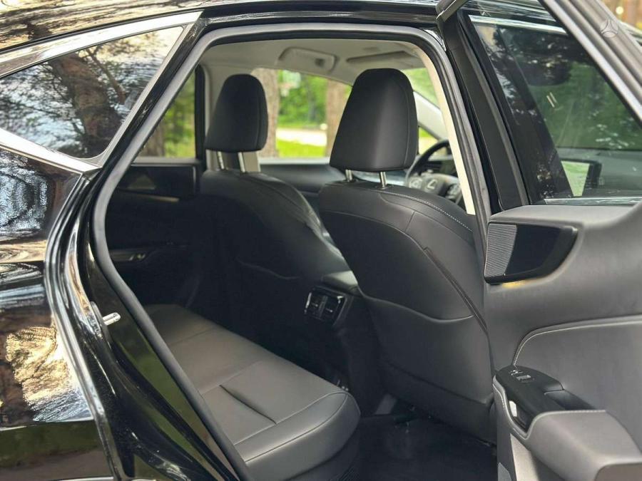 Melns Lexus NX 350h 2023 Viļņa, ar dzinēja tilpumu 2.49 L un nobraukumu 155 tūkst. km par 33500 €, foto 21 vietnē AUTOMOTO.COM.LV