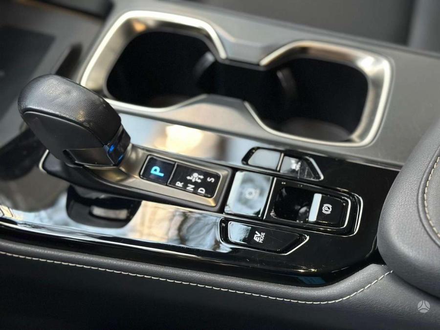 Melns Lexus NX 350h 2023 Viļņa, ar dzinēja tilpumu 2.49 L un nobraukumu 155 tūkst. km par 33500 €, foto 23 vietnē AUTOMOTO.COM.LV