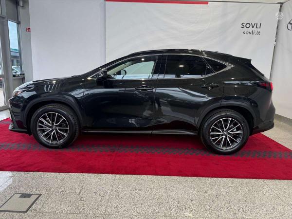 Черный Лексус NX 350h 2024 в Шяуляй, объемом двигателя 2.49 л и пробегом 9 тыс. км за 42900 €, фото 5 на AUTOMOTO.COM.LV