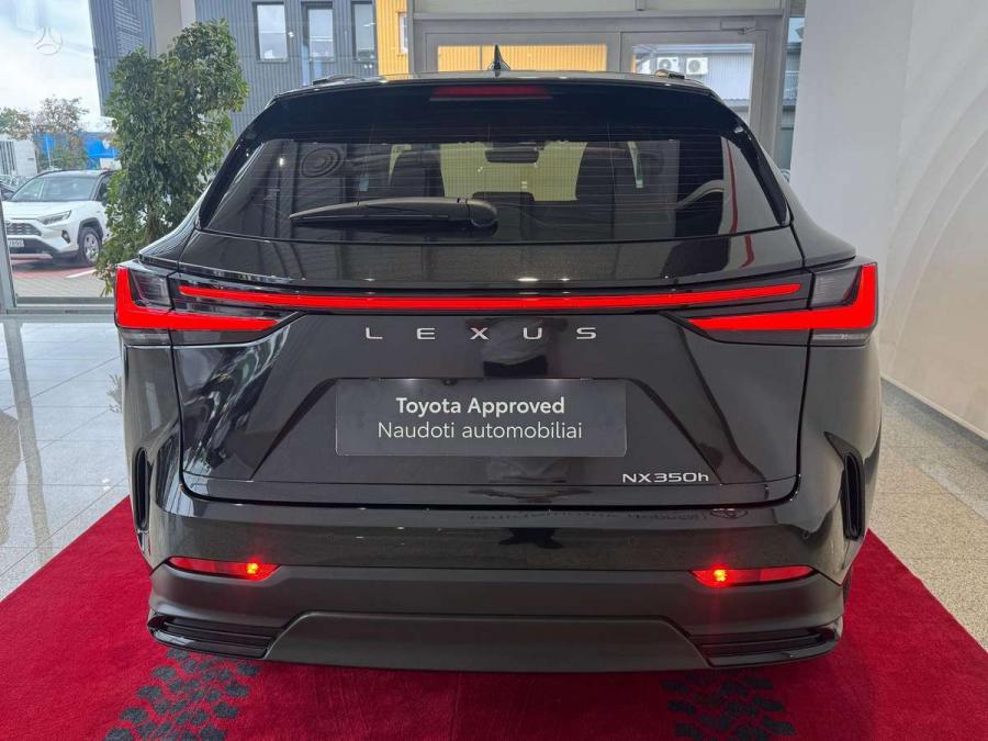 Черный Лексус NX 350h 2024 в Шяуляй, объемом двигателя 2.49 л и пробегом 9 тыс. км за 42900 €, фото 8 на AUTOMOTO.COM.LV