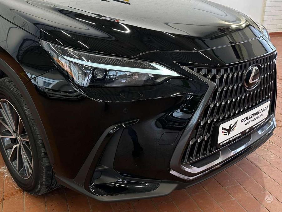 Black Lexus NX 350h 2025 in Kaunas, with an engine capacity of 2.49 L and mileage of 24 thousand km for 43200 €, photo 5 on AUTOMOTO.COM.LV