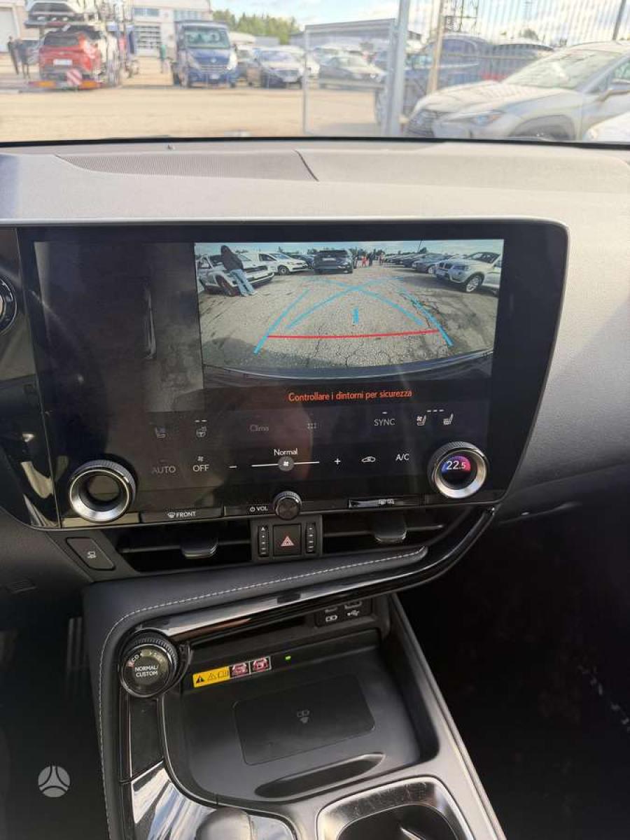Zils Lexus NX 350h 2022 Panevēža, ar dzinēja tilpumu 2.49 L un nobraukumu 177 tūkst. km par 31800 €, foto 16 vietnē AUTOMOTO.COM.LV